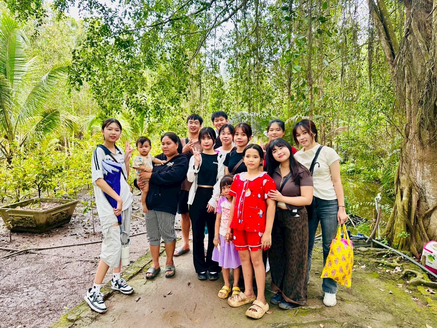 Associate Professor Trần Thị Lan of the Department of East Asian ...